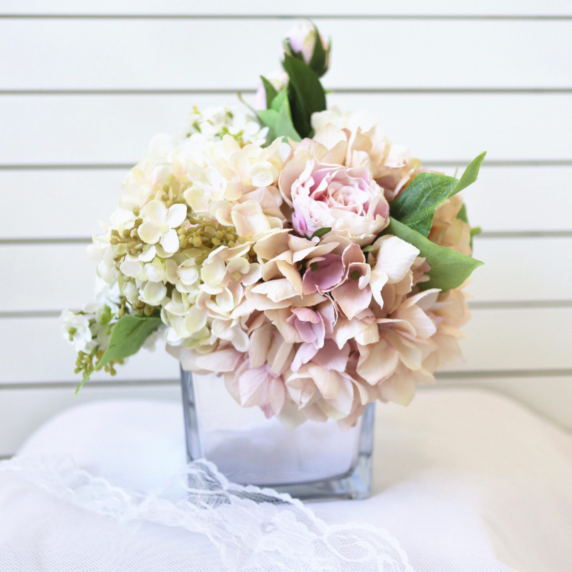 Hydrangea, Hamptons Style Silk Flower Arrangement in Vase set